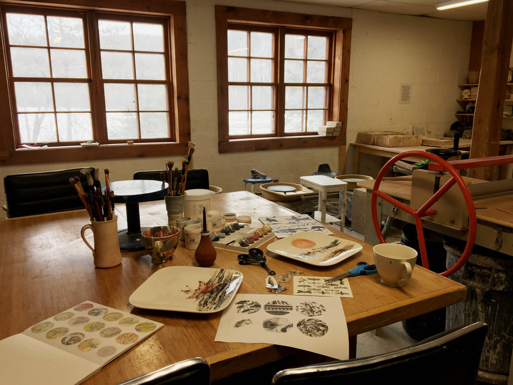 ATELIER DÉCOUVERTE - DÉCALCOMANIE ET ÉMAUX DE 3ème FEU SUR PORCELAINE ...